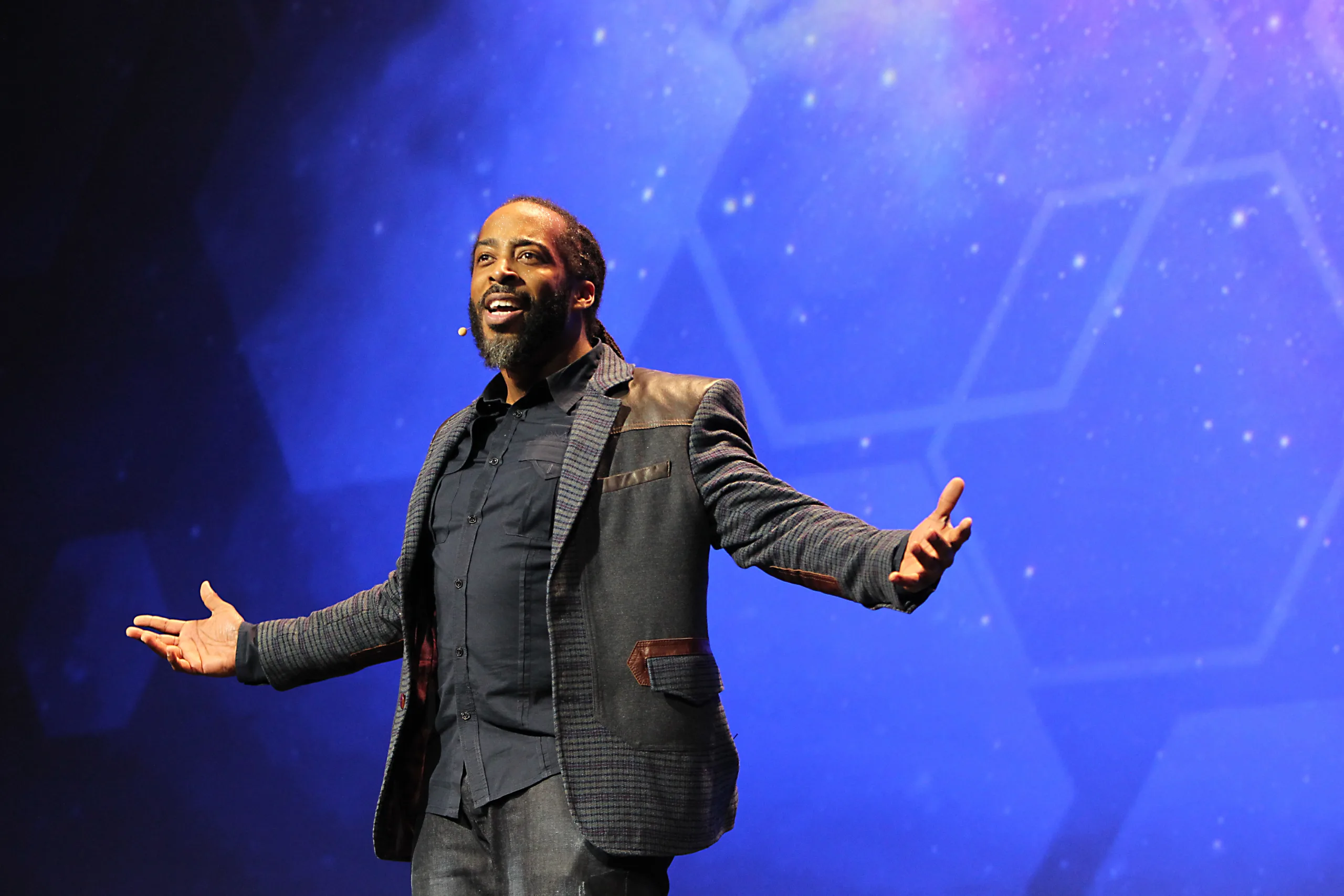 Spoken Word Poetry: A Unique Tool for Engaging Audiences - sekouandrews